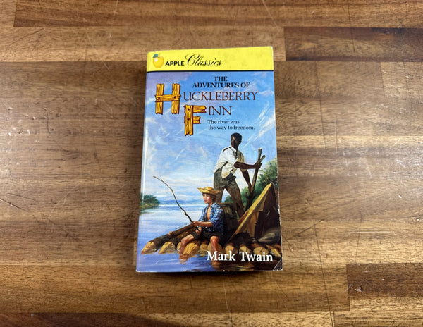 Scholastic Apple Classics Literature: The Adventures of Huckleberry ...